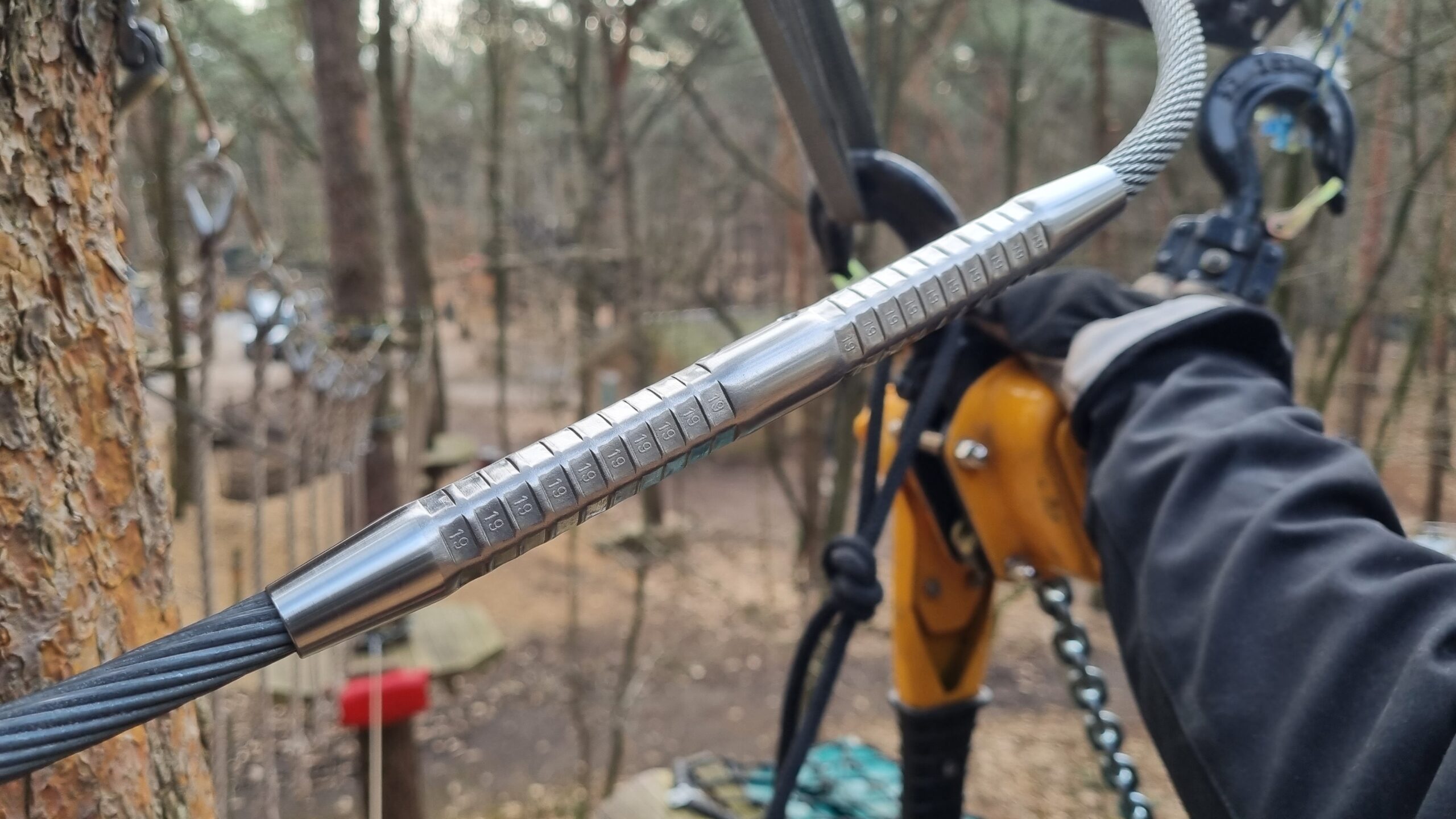 Fixed Lifeline Connector: Permanent 12.7mm Wire Rope Security